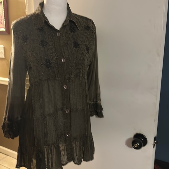 Young Threads | Tops | Young Threads Womens Black Mexican Embroidery ...